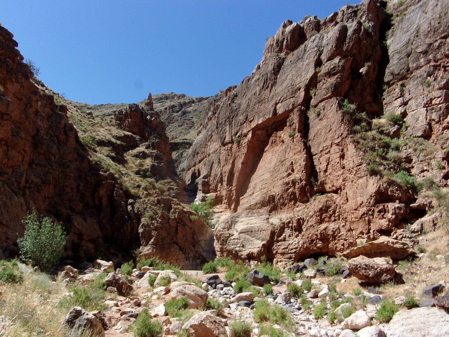 Hiking Southern Utah: Three Falls Trail - The Independent | Southern ...